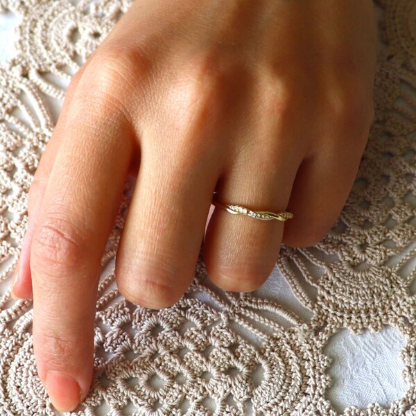 Twisted Wedding Ring - Etsy