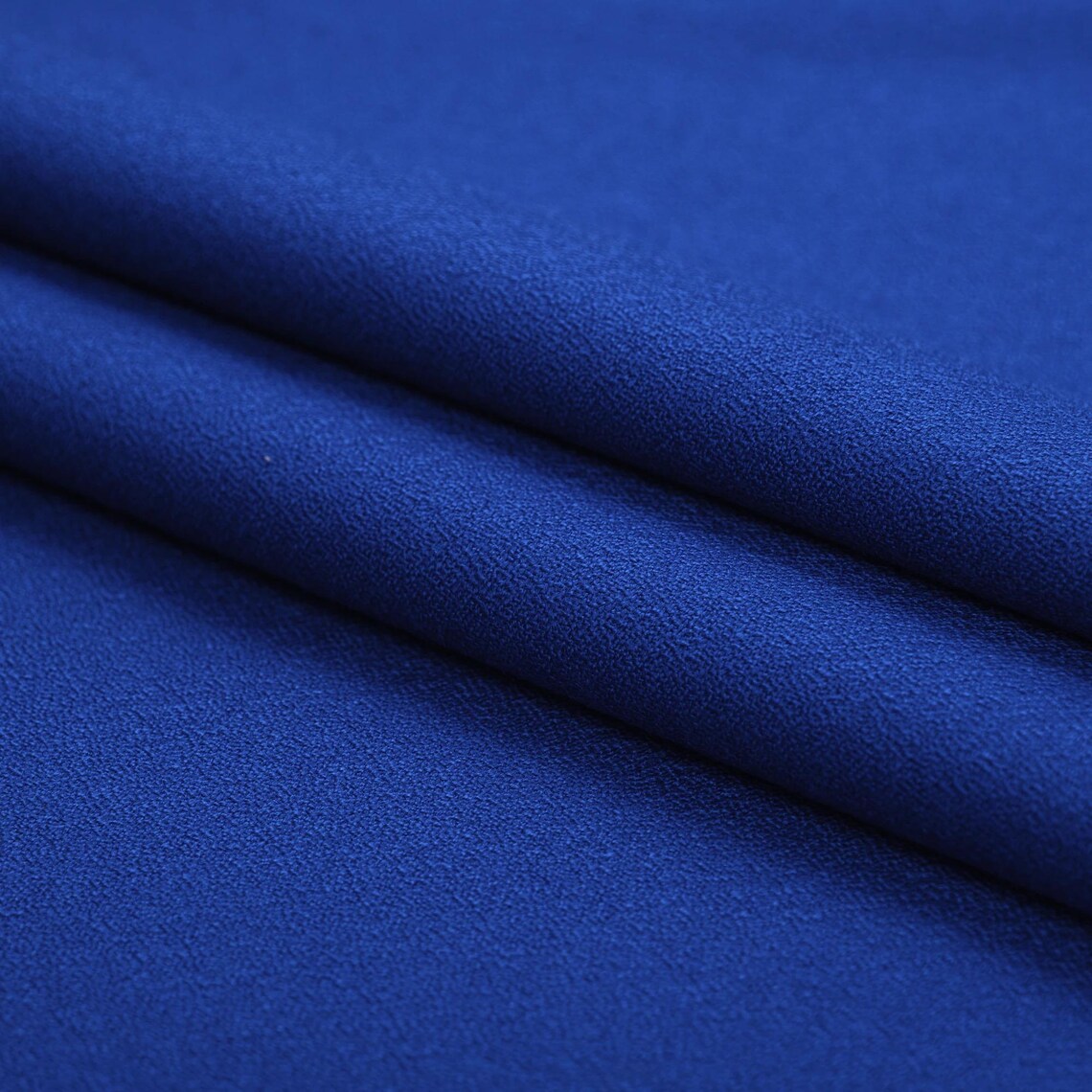 Wool Crepe Fabric for Dresses - Elegant Cornflower Blue Color Italian ...