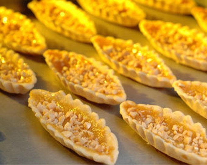 Assorted Tarts Boat Tarts 1 Box 10pcs Langka Peanut Mango Caramel ...