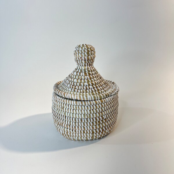Small Basket With Lid - Etsy