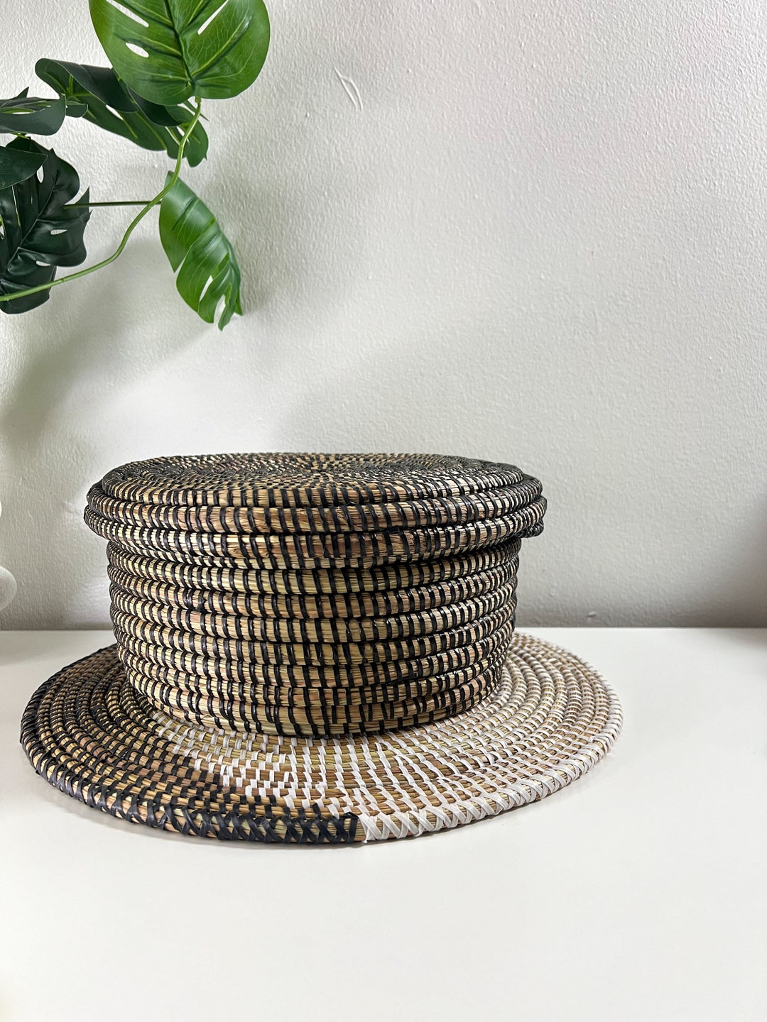 African Basket With Lid, Woven Basket, Flat Lid Basket, Storage Basket ...