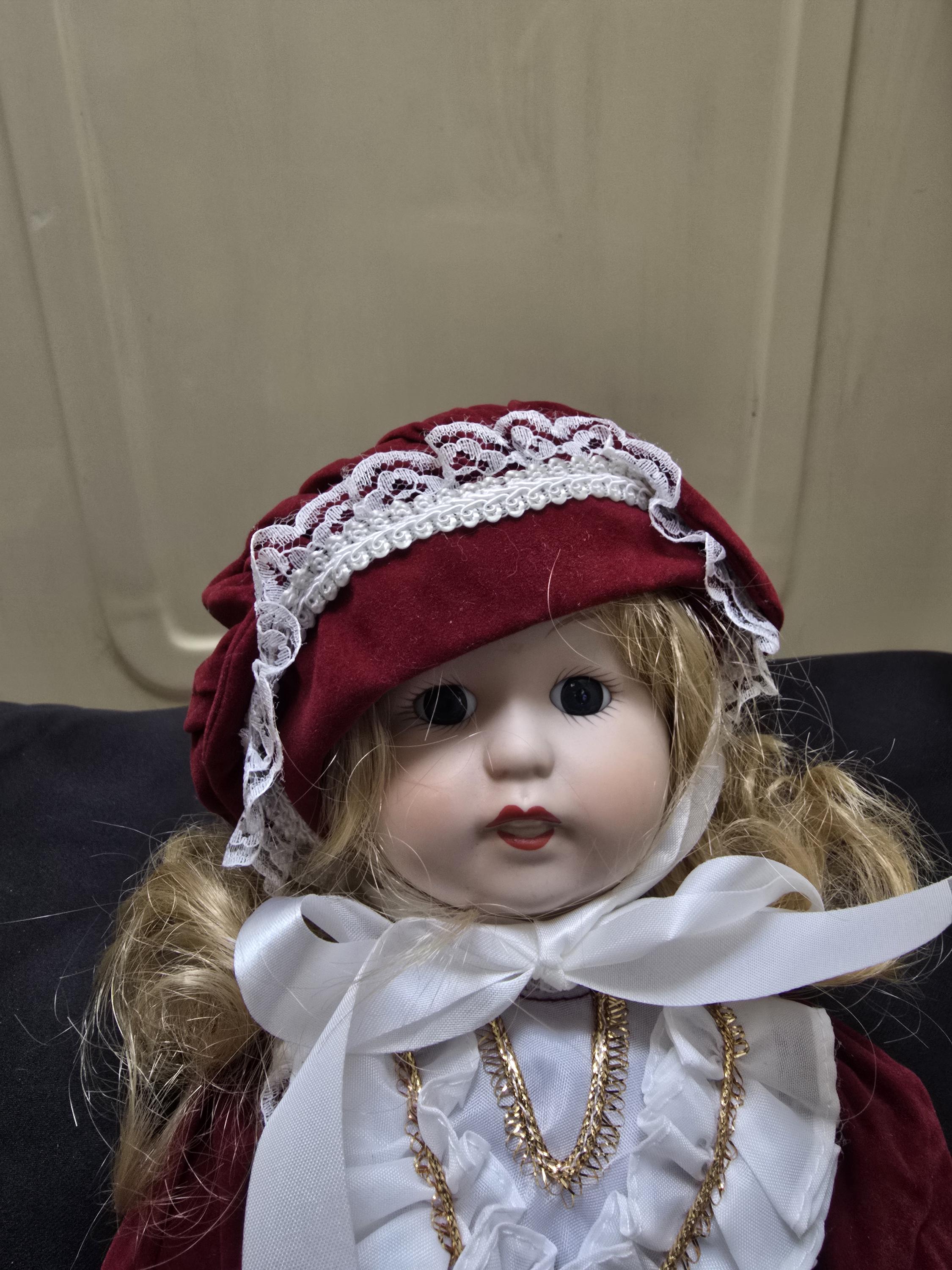 Meet "winter Wonderland" A 16 Inch MUSICAL PORCELAIN DOLL Heritage ...