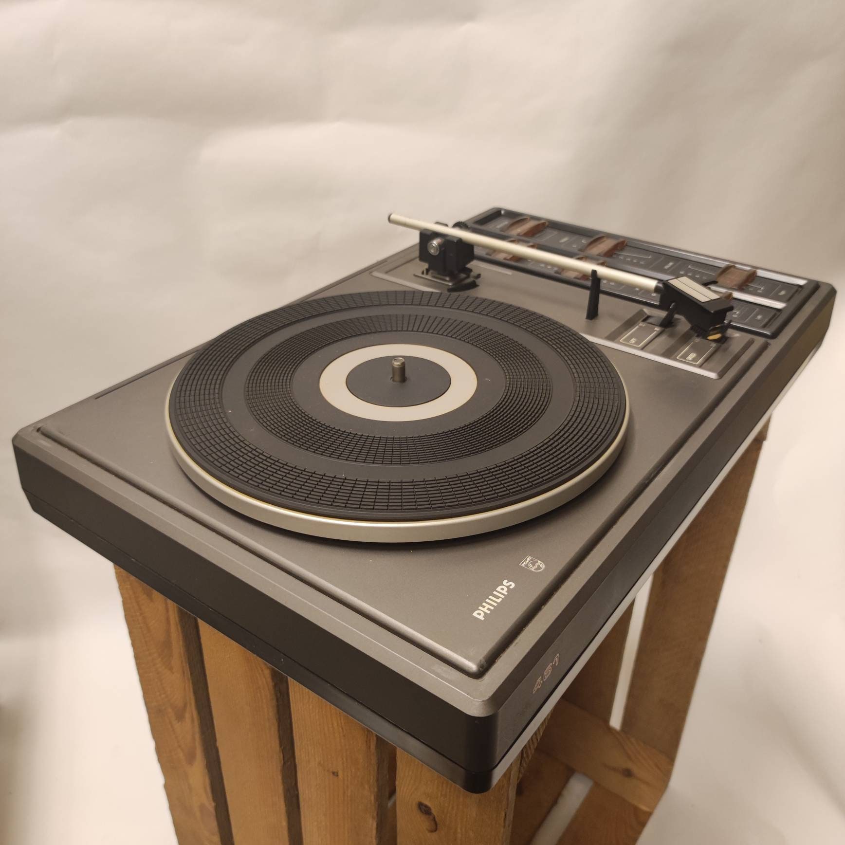 Philips 461 a Great Retro Record Player Turntable in a Well - Etsy