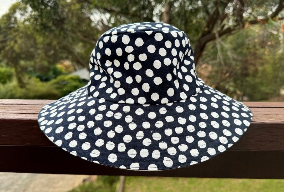 Spotted and Dusty Rose Reversible Print Bucket Hat, (54cm Circumference ...