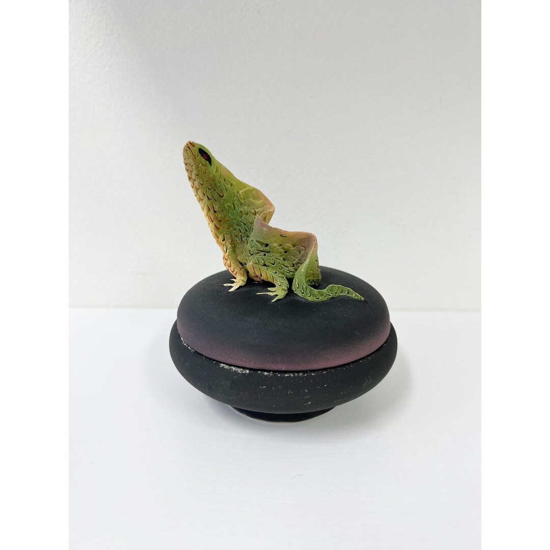 1990 Iguana Lidded Trinket Box by Nancy Y Yturriaga Adams Figural ...