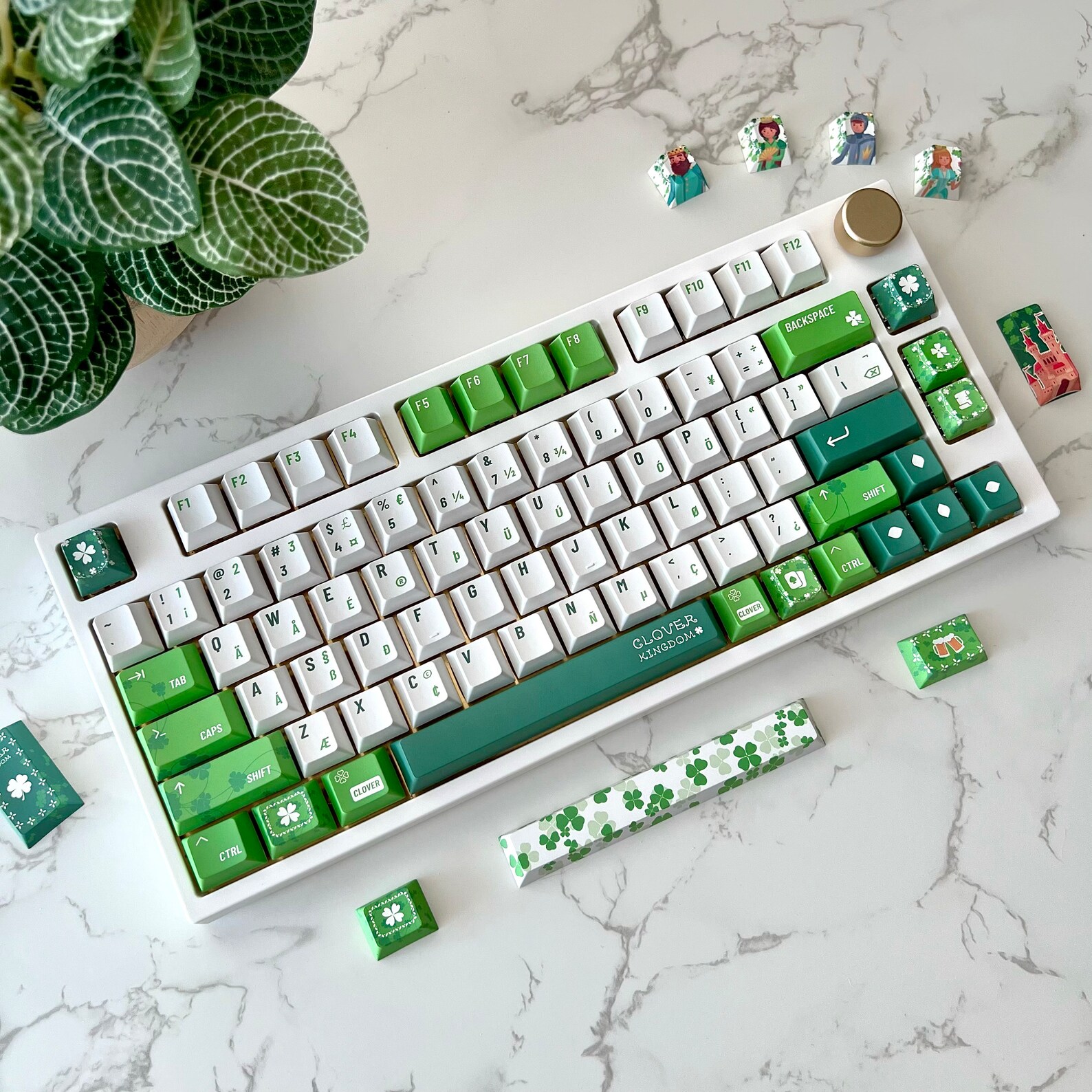 Clover Kingdom Keycap Set, Cherry Profile, Cute Art, PBT, Cherry MX ...