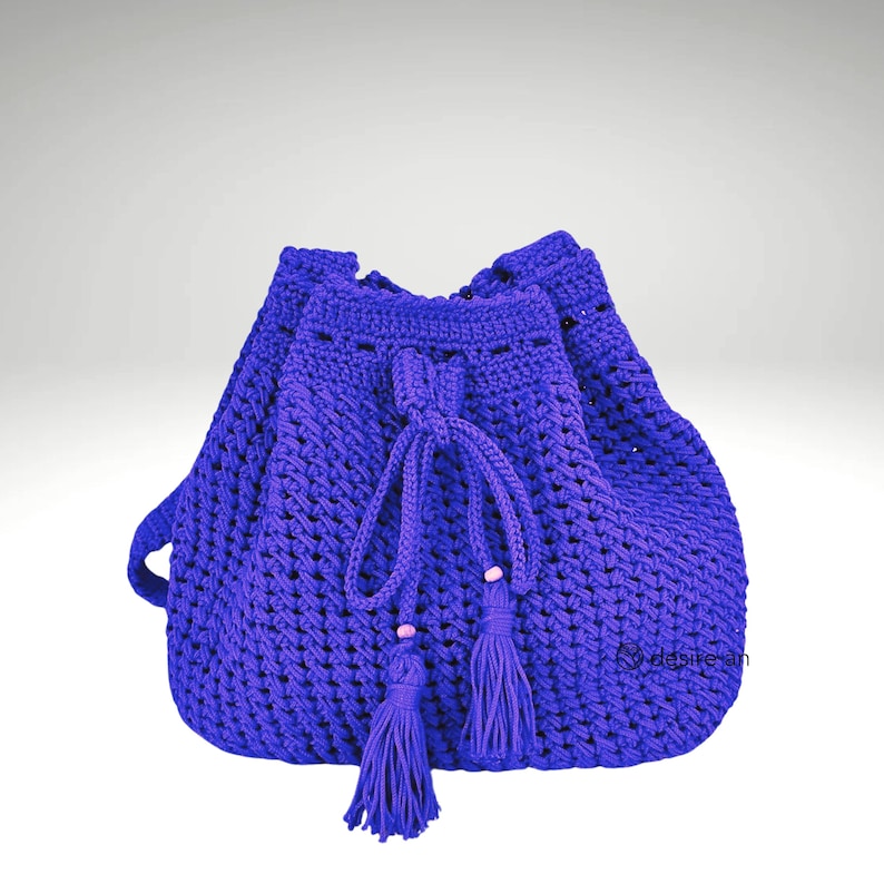 Crochet Drawstring Bag Pattern – Stylish Bucket Bag, Boho & Crossbody ...
