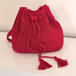 Crochet Drawstring Bag Pattern – Stylish Bucket Bag, Boho & Crossbody ...