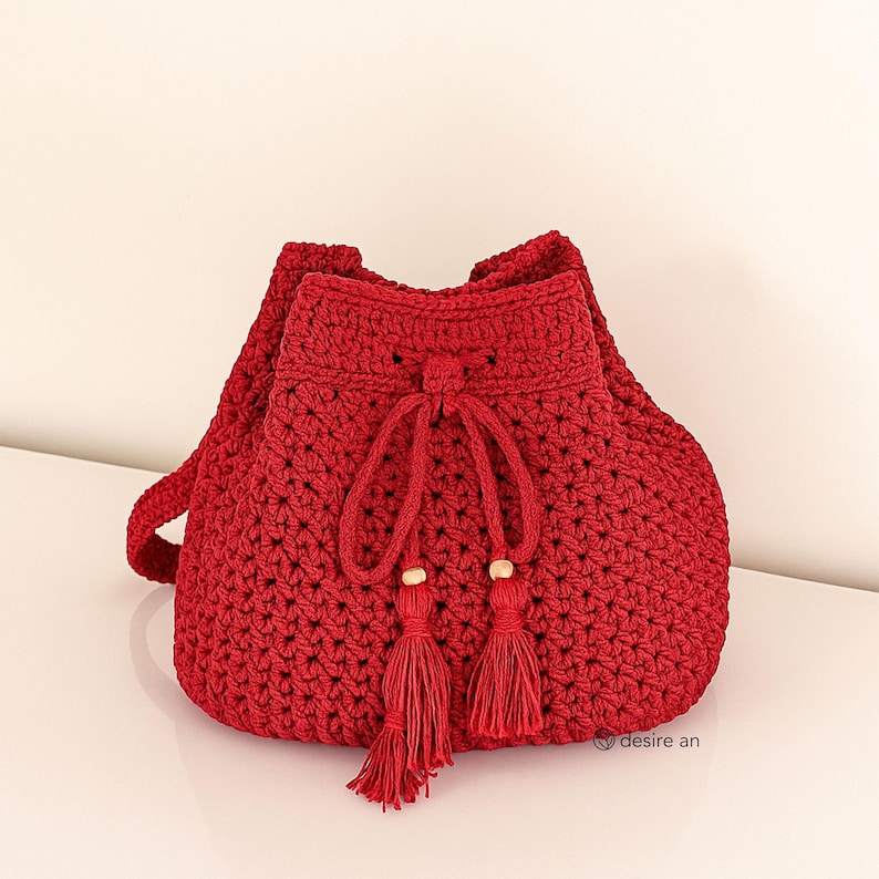 Crochet Drawstring Bag Pattern – Stylish Bucket Bag, Boho & Crossbody ...