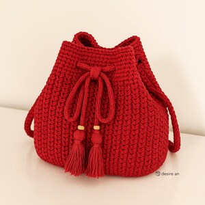 Crochet Drawstring Bag Pattern – Stylish Bucket Bag, Boho & Crossbody ...