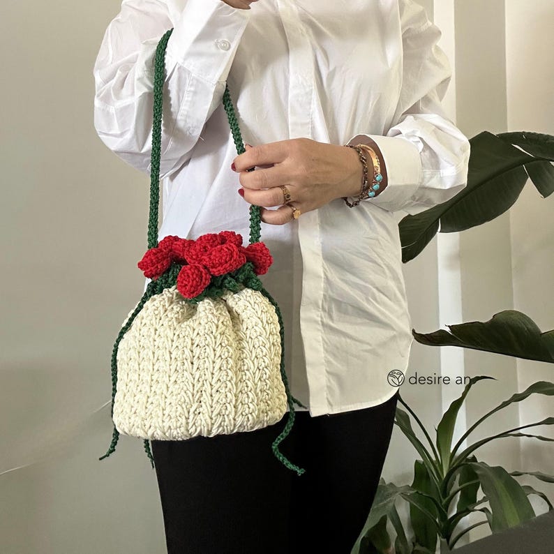 Rose Crochet Bag Pattern: Flower Purse PDF With Video (drawstring) - Etsy