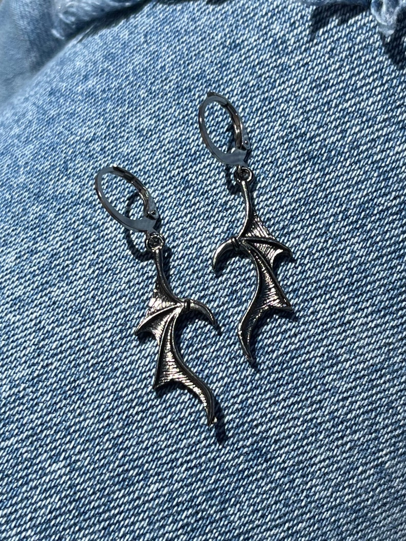 Bat Wing Huggie Hoop Earrings Fantasy Earrings, Bookish Earrings ...