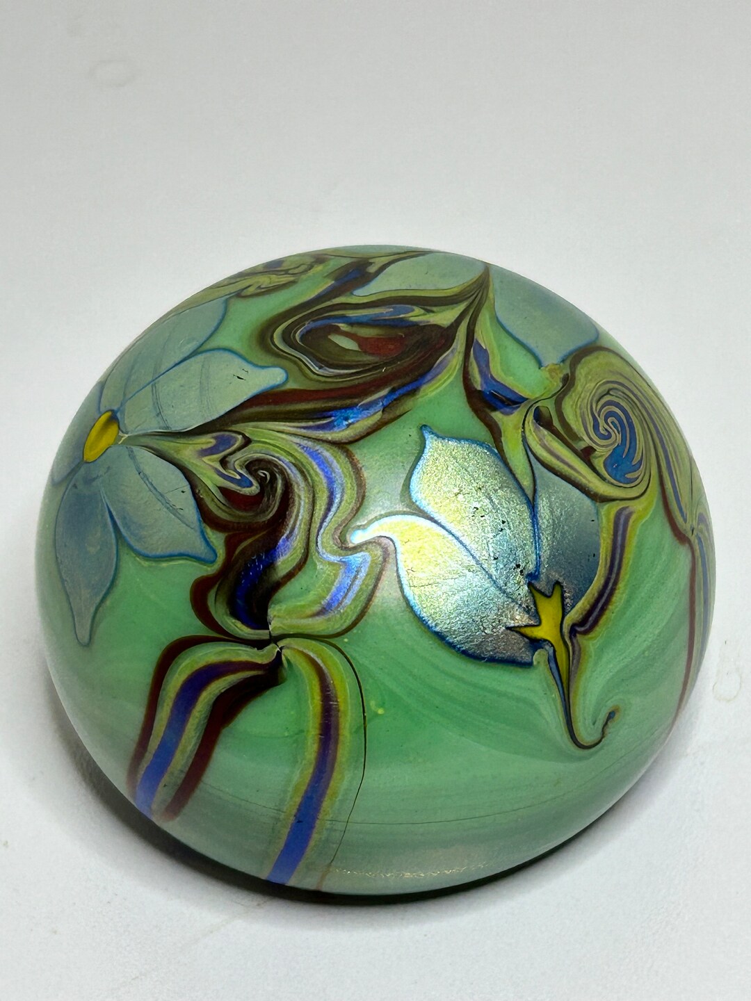 Vintage Orient & Flume Art Glass Abstract Feathered Flower Paperweight ...