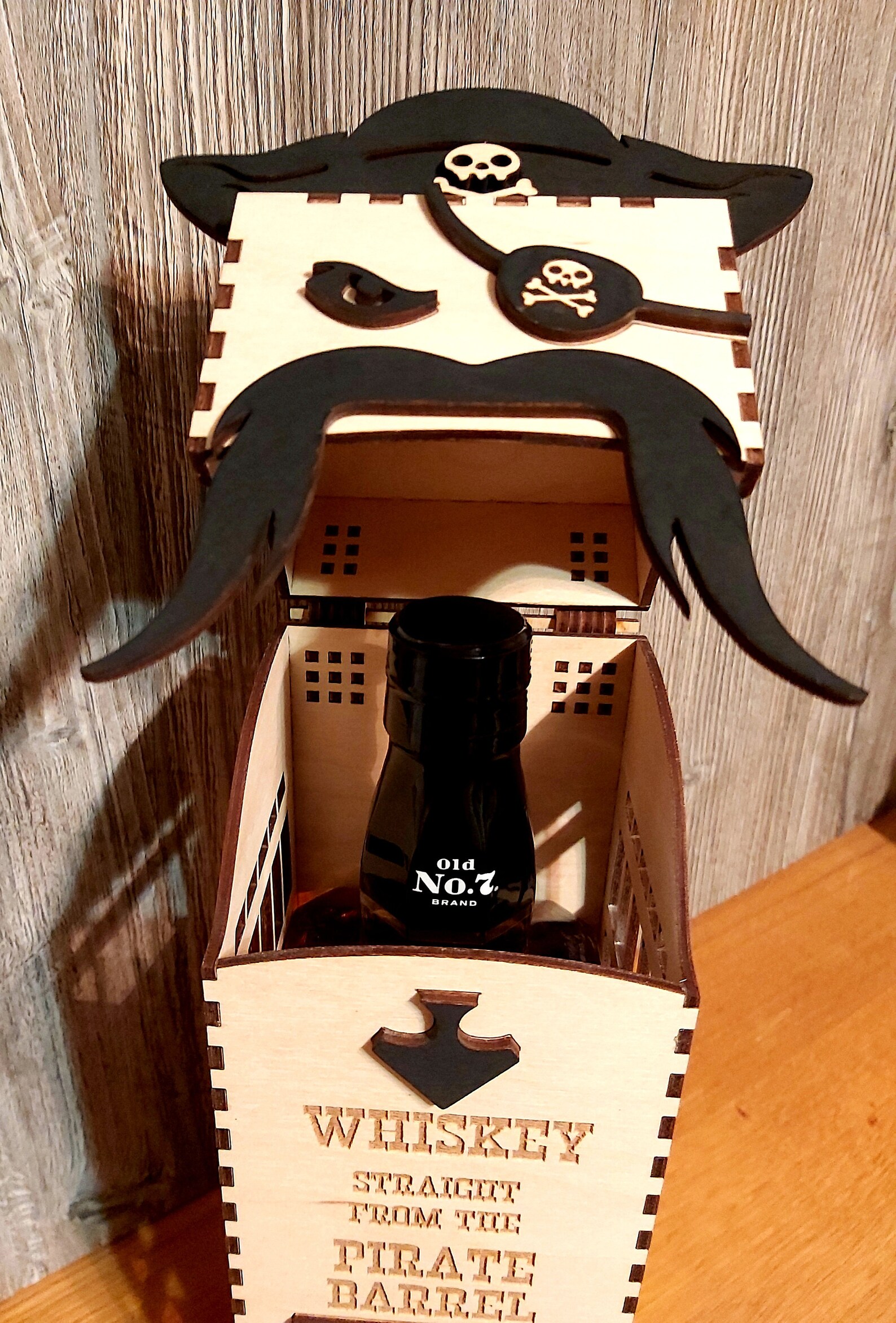 Gift Box for Whiskey, Jack Daniel 1L, Svg Dxf Cdr Pdf, 3mm Vector File ...