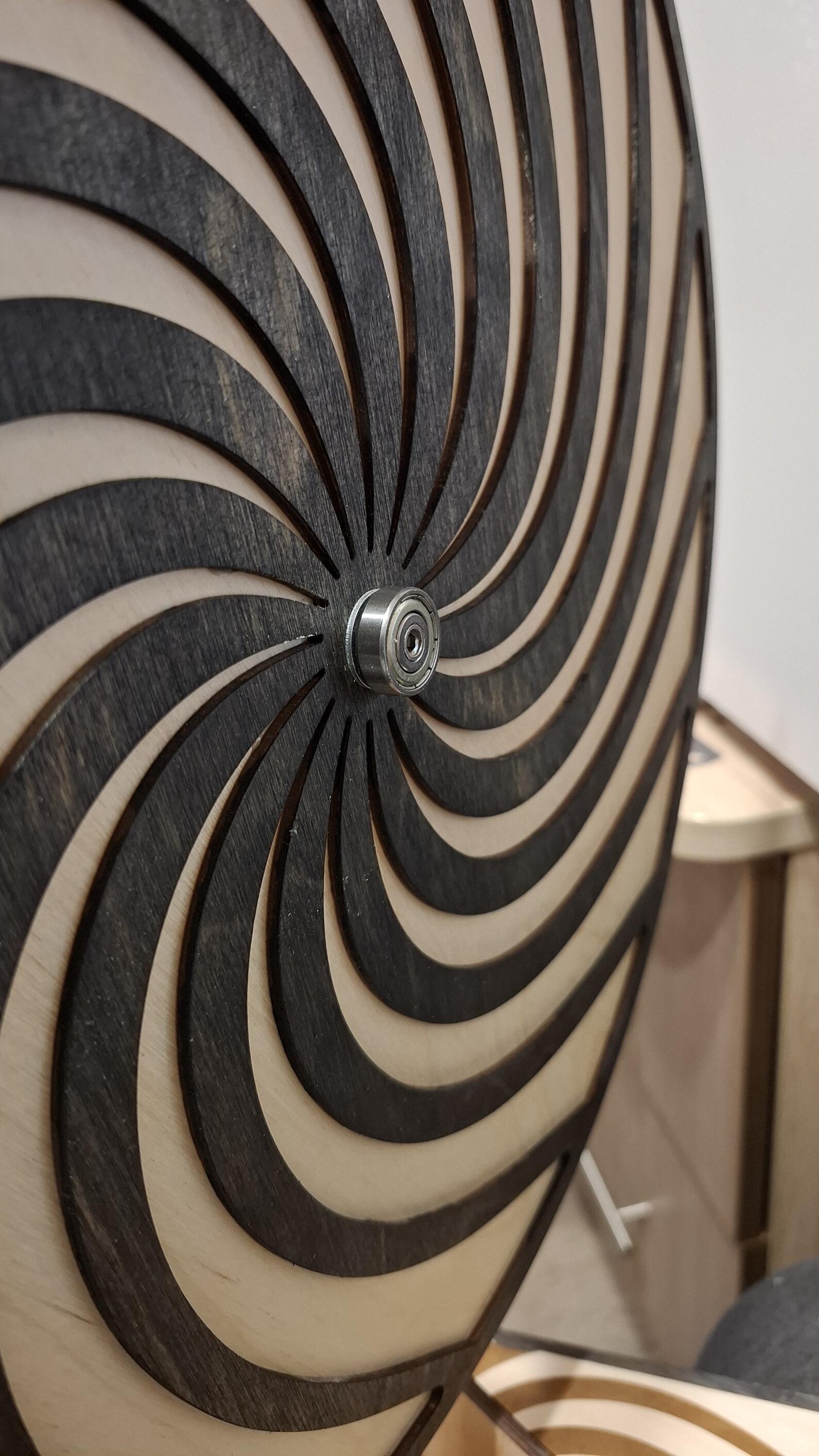 Visual Illusion Wheel. Kinetic Spinner. Laser File for 3mm Material ...