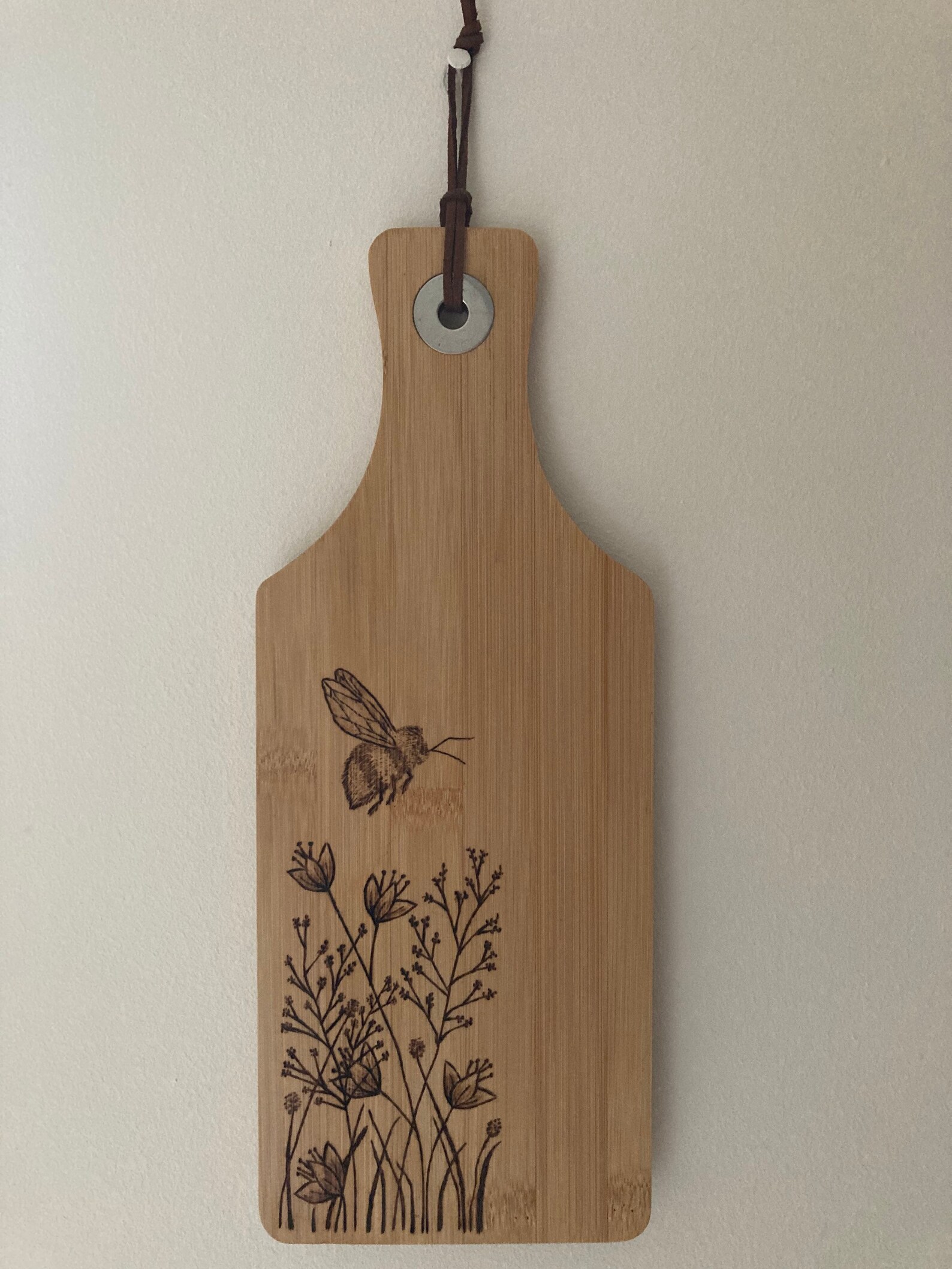 Bee & Spring Design Serving Board. Pyrography by Hand, Home Gift ...