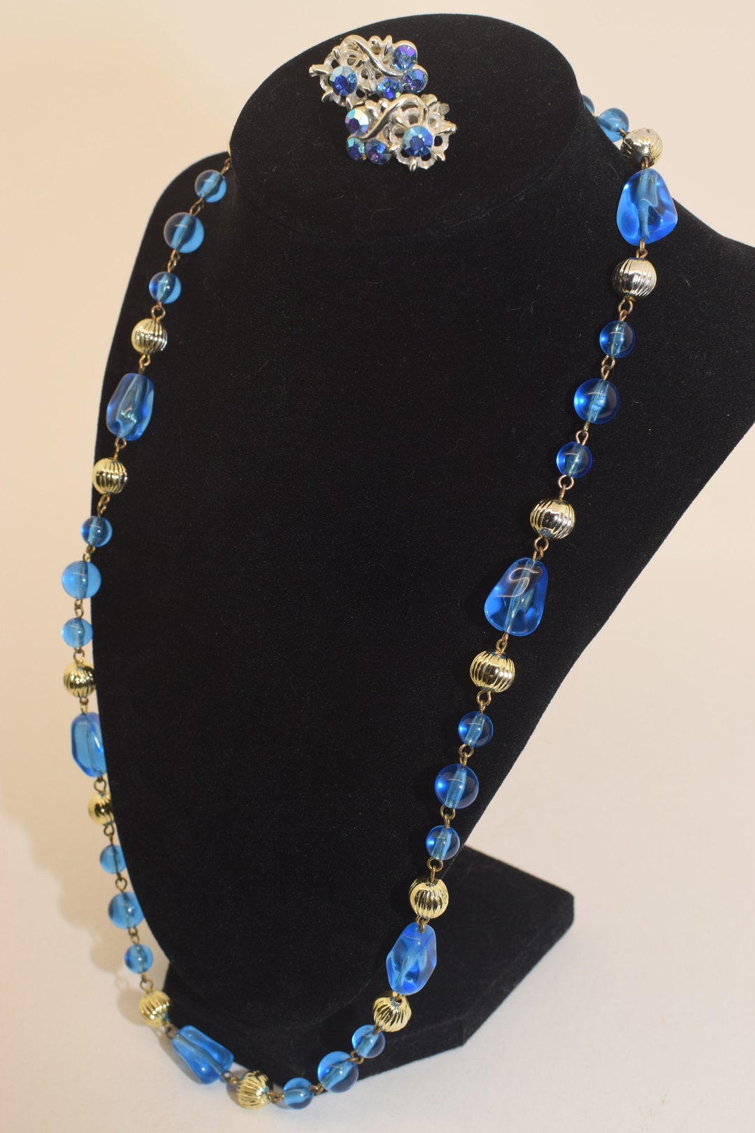 Vintage Blue Bead Jewelry Set: Necklace, Earrings, Avon Bracelet - Etsy