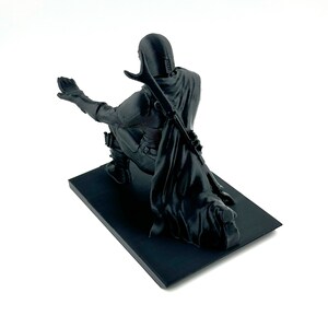 Mandalorian Pen Holder - Lightsaber Pen - Star Wars Desk Accessory ...