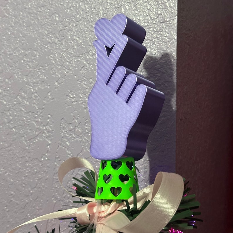 Kpop Finger Heart Christmas Tree Topper - Room Decor - Room Accessories ...