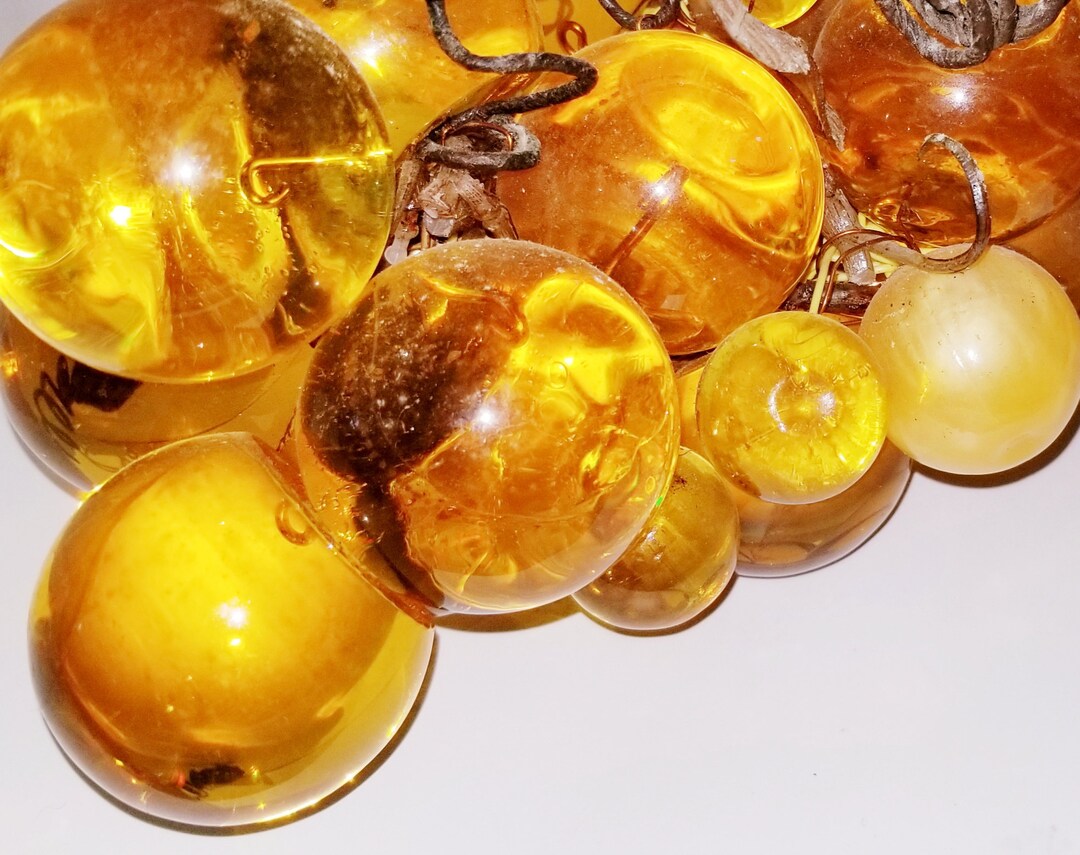 MCM Decorative Resin Grape/cluster With Driftwood/gorgeous Shades of ...