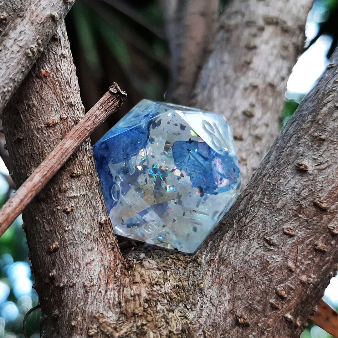 Scurvy Weed Dice Set | Real Dried Flowers | 8 Piece Polyhedral Dice Set ...