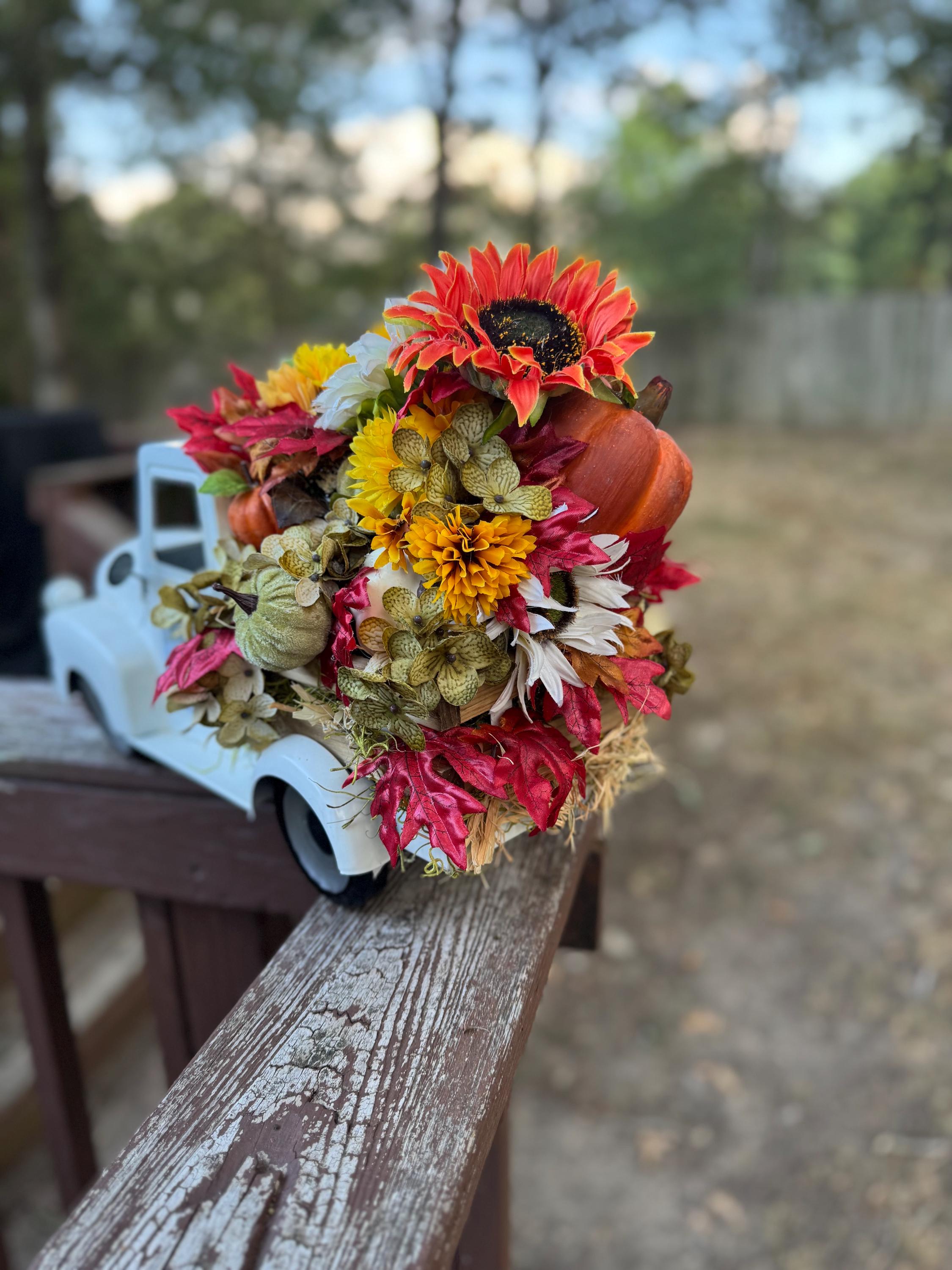 Thanksgiving Truck Centerpiece: Metal Vintage Floral Arrangement - Etsy
