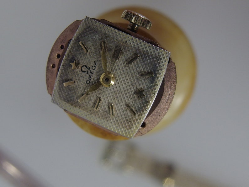 3950 Original Vintage Omega Wrist Watch for Ladies, Art Decó, Circa ...
