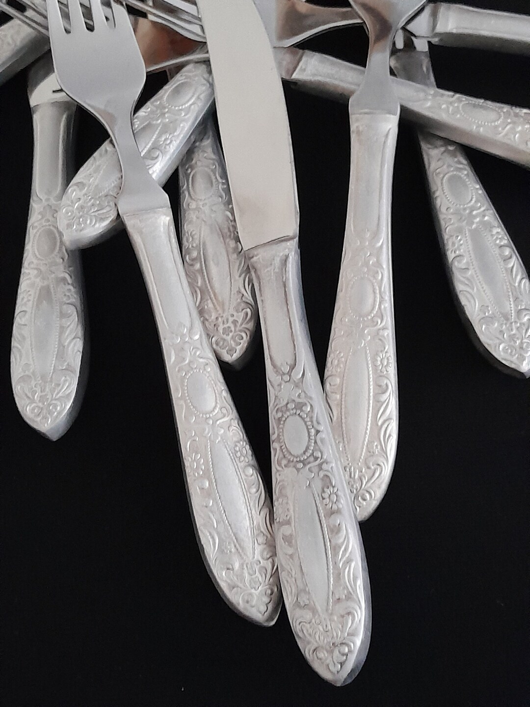 A Vintage 12 Vintage Cutlery, Vintage Silver Plated Cutlery, Decorative ...