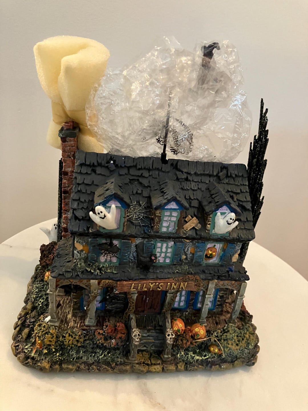 Hawthorne Village. the Munsters Light up "lily's Inn" - Etsy