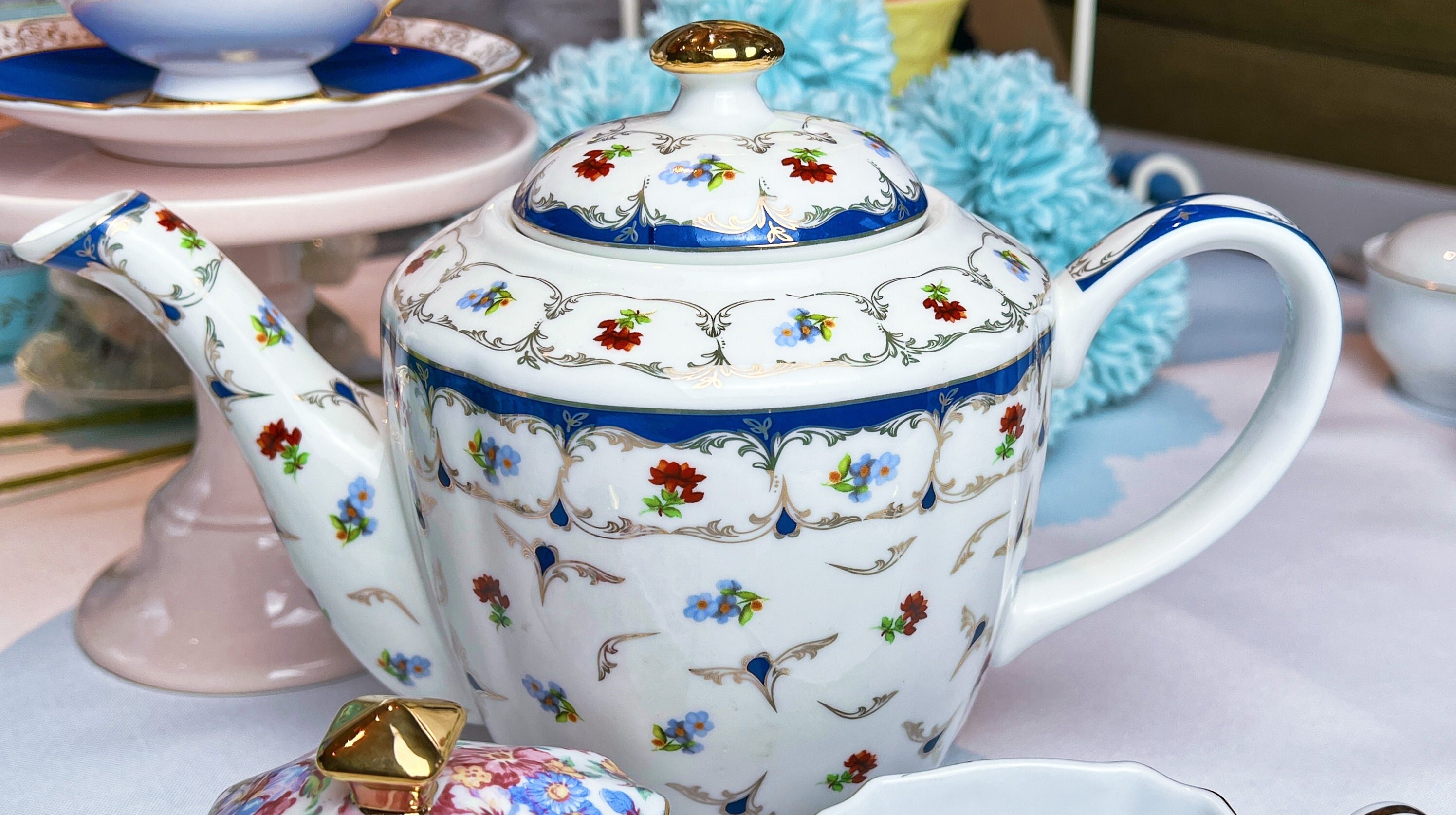 Vintage Royal Blue Godinger Floral Garland Teapot FREE Shipping - Etsy