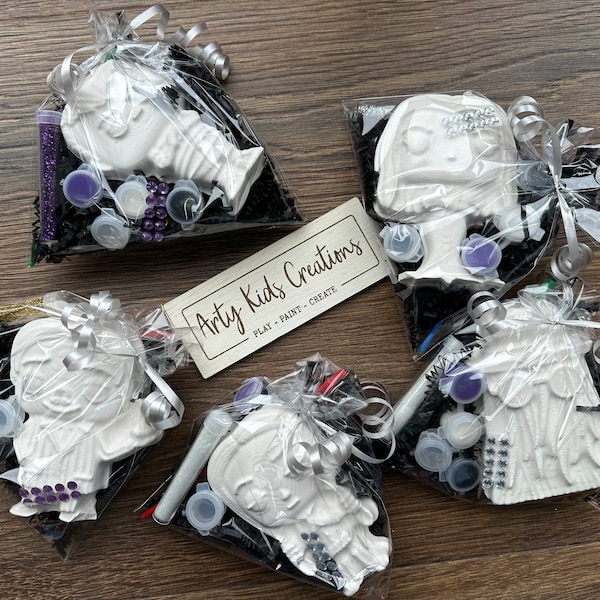 Wednesday Addams Craft Kit - Etsy UK