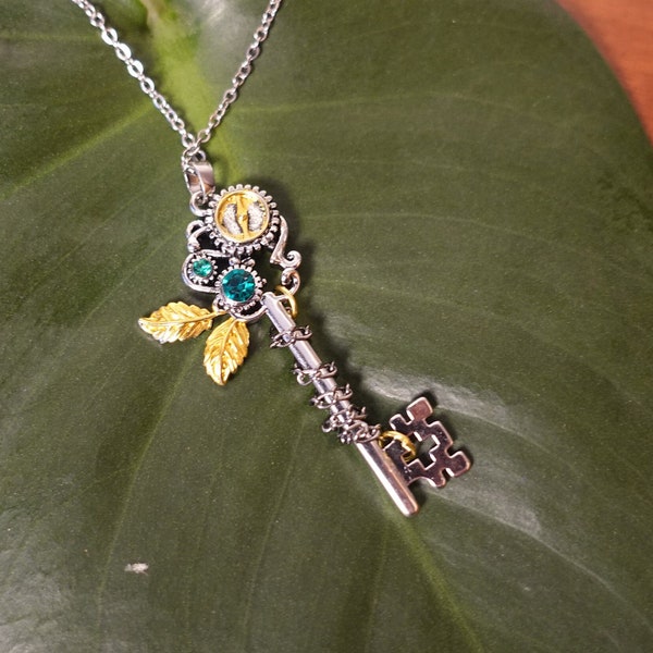 Steampunk Pendant - Etsy