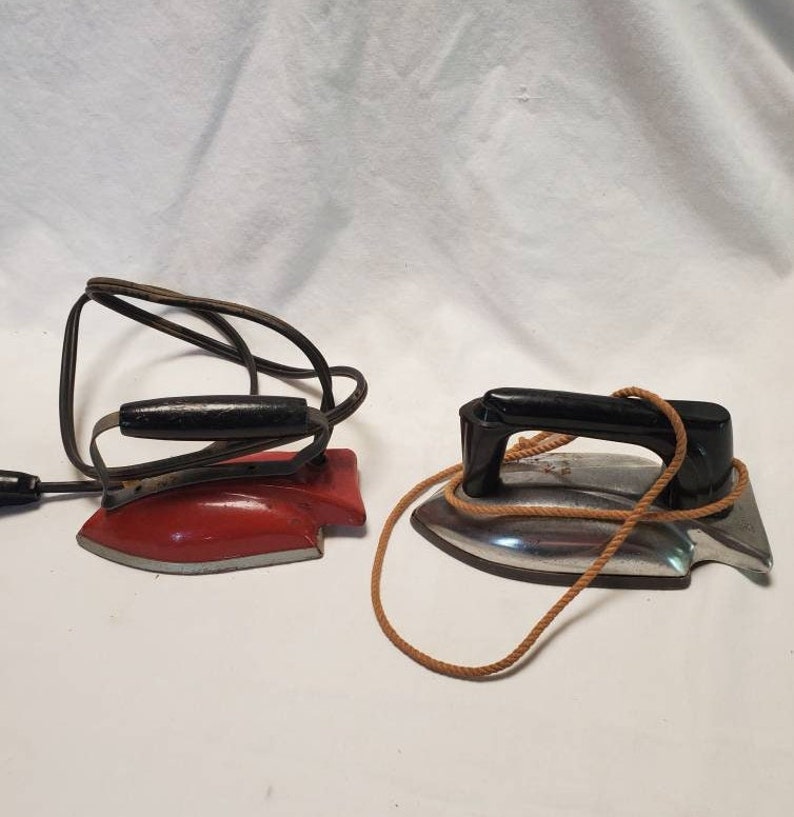 Set of Two Vintage Play Irons Suny Suzy Pretend Play 1940s 1950s ...