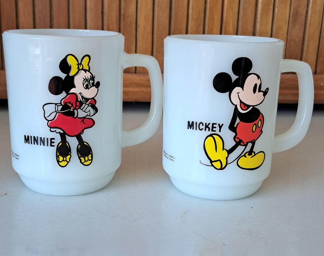 Vintage 1980's Mickey & Minnie Mouse Anchor Hocking Milk Glass Mugs - Etsy