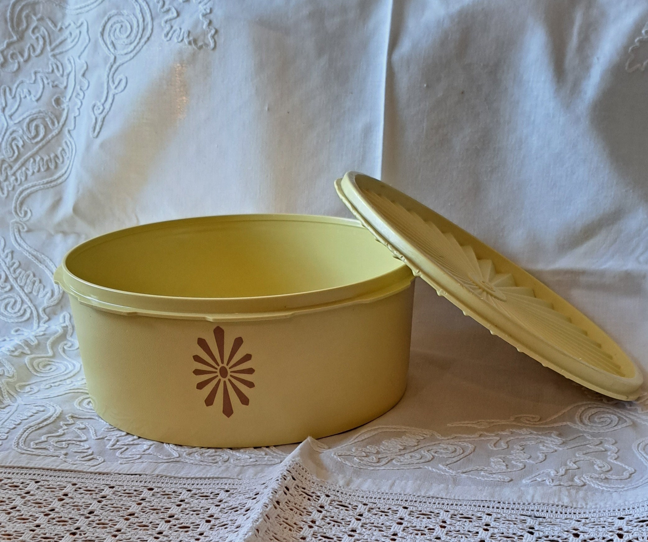 Set of 3 Tupperware Yellow Gold Servalier Canisters With Lids - Etsy
