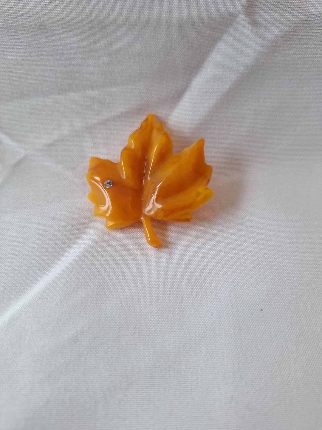 Avon Butterscotch Plastic Maple Leaf Pin With Rhinestone Accent - Etsy