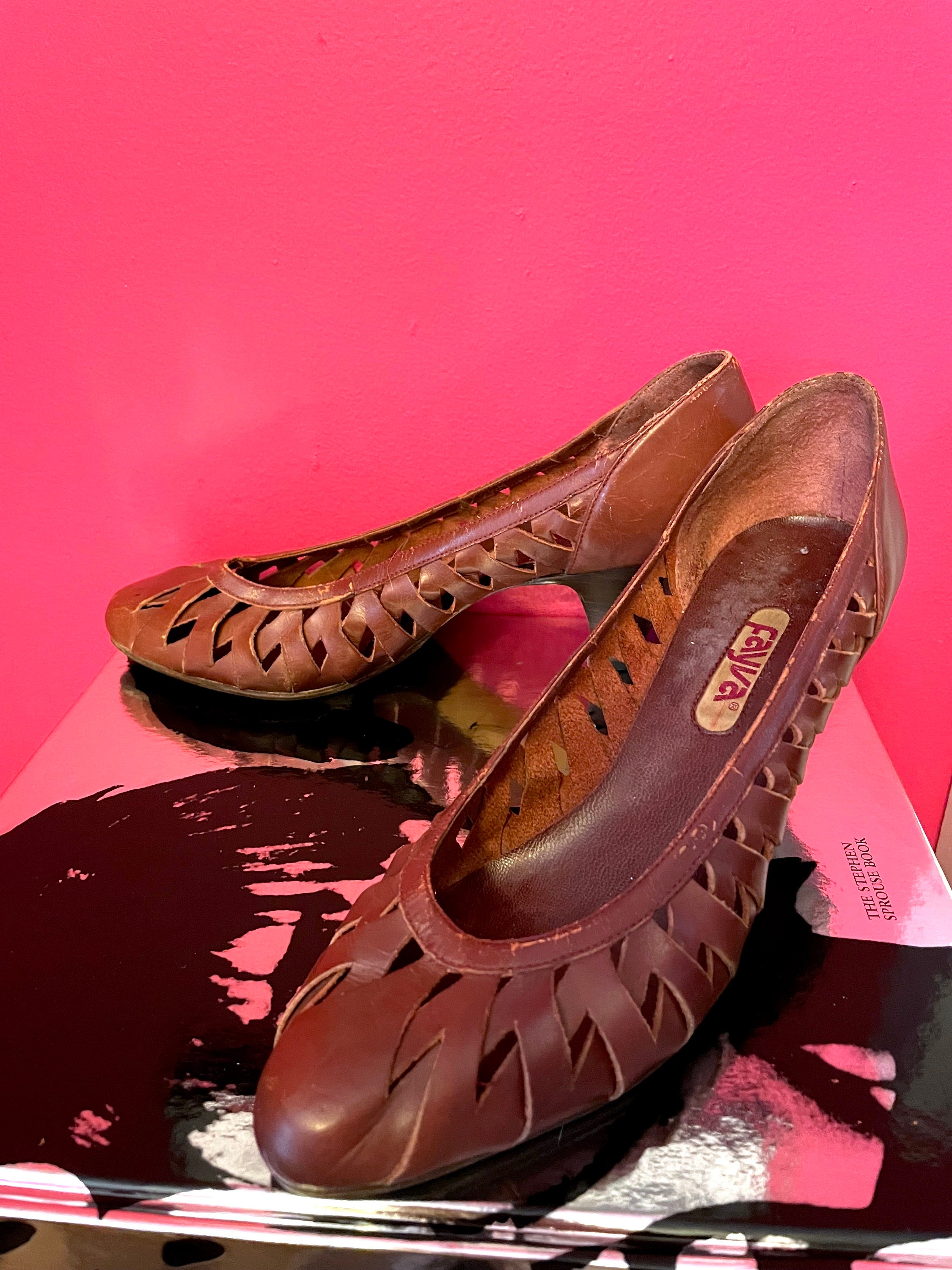 1970s/1980s Vintage Fayva Boho Woven Brown Leather Pumps as Is size 7 ...