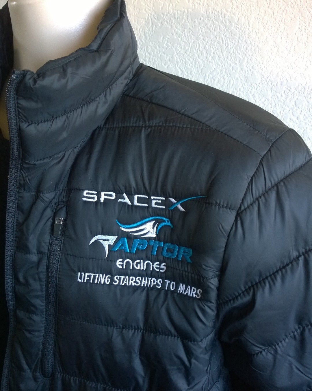MEDIUM SPACEX NASA Crew Dragon Raptor Jacket - Etsy