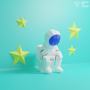 Papercraft Astronaut Thinker, Handmade, Paper Sculpture, Pepakura, 3D ...