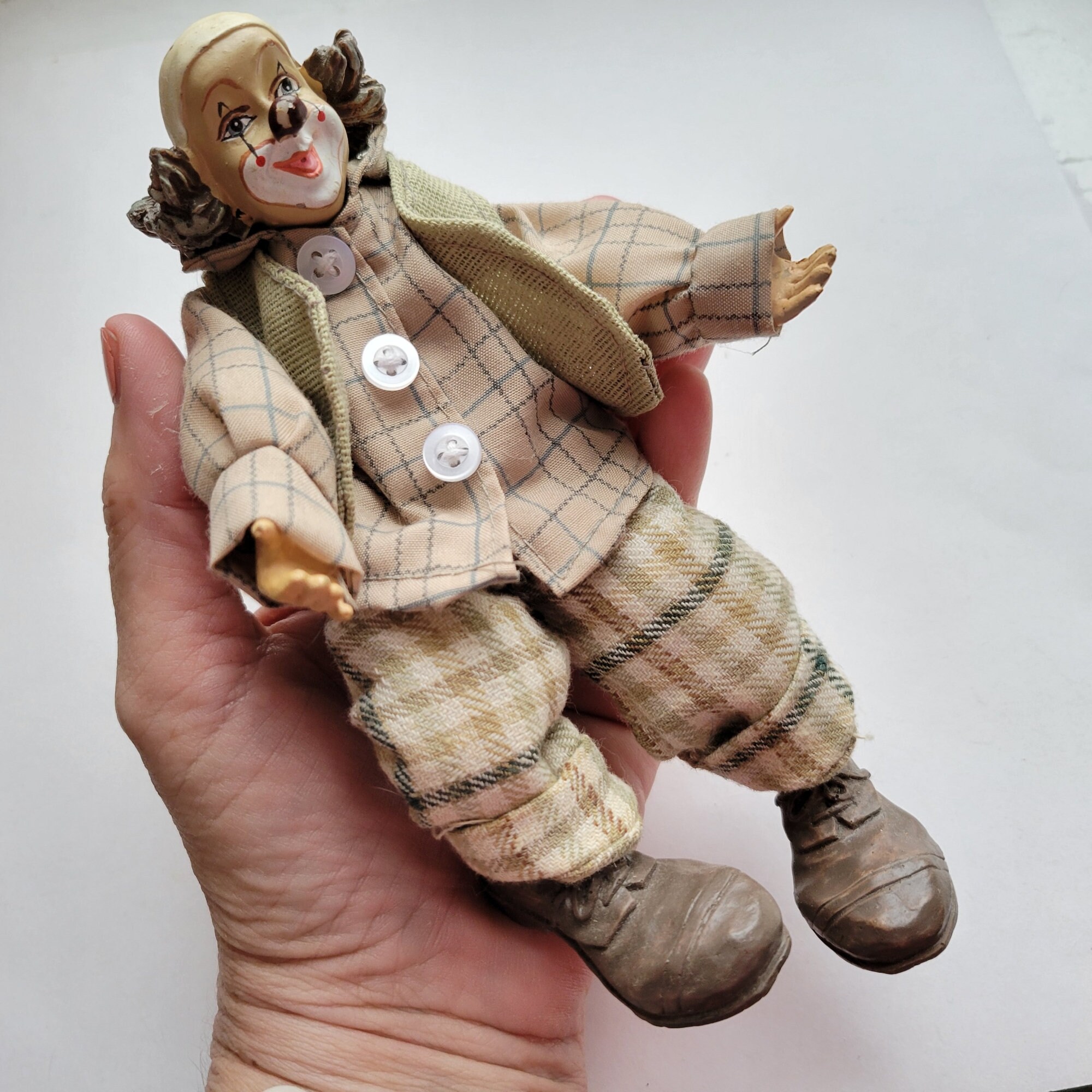 VINTAGE Resin Clown FIGURINE, Beige Checkered Pants, Realistic, Statue ...