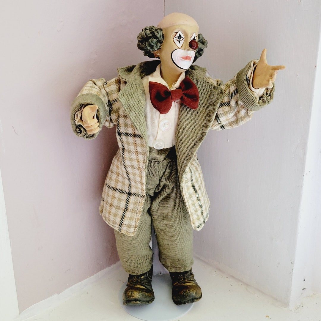 VINTAGE Show Stoppers Resin Clown FIGURINE Red Bow - Etsy