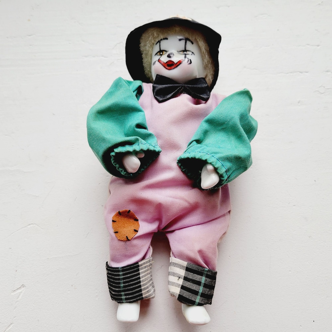 Vintage CLOWN in GREEN and Pink Outfit and Black Hat, Cute Jester ...