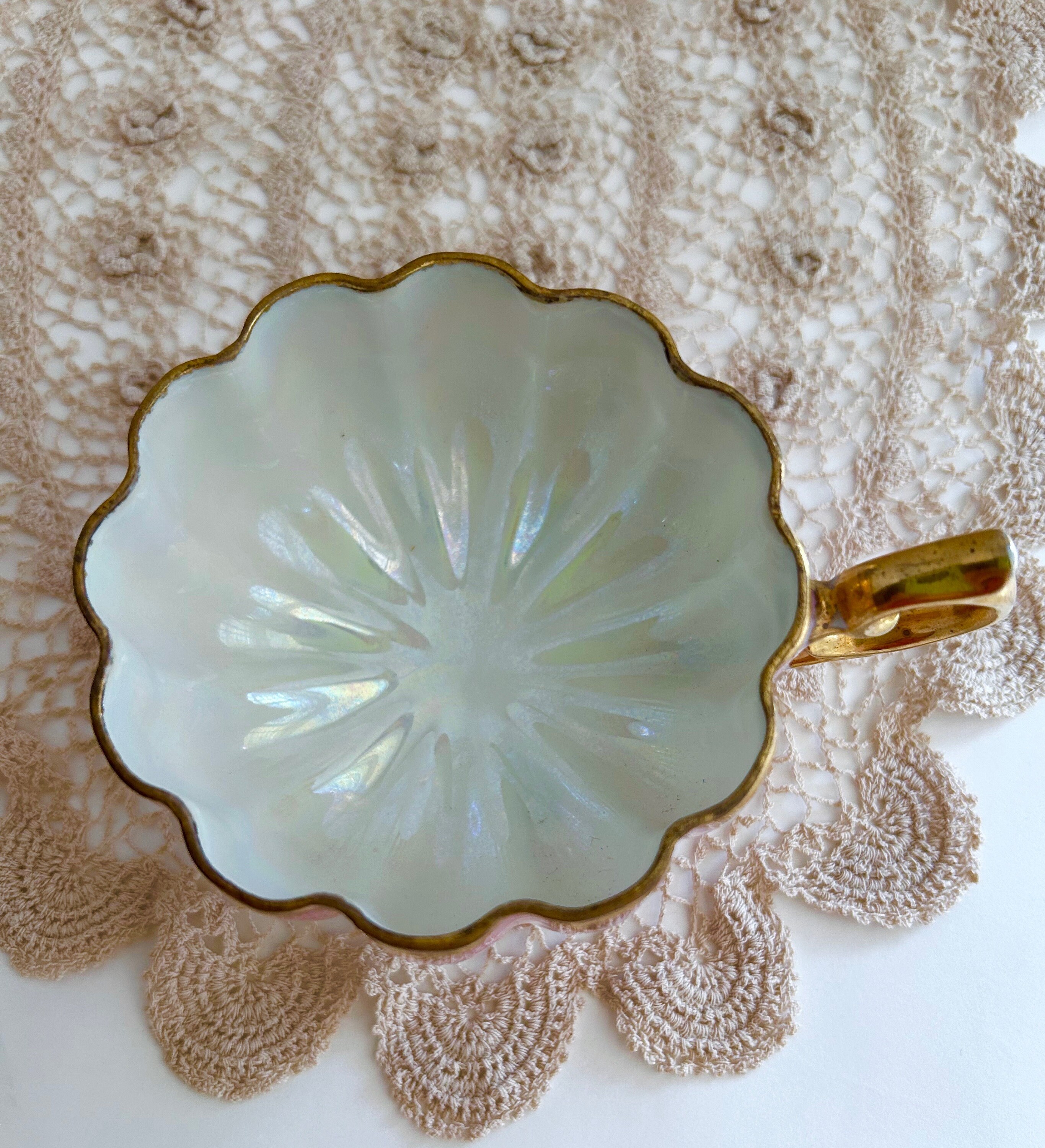 Vintage 1940s OPALESCENT PINK Vintage Royal SEALY Japan Gold Gilt ...