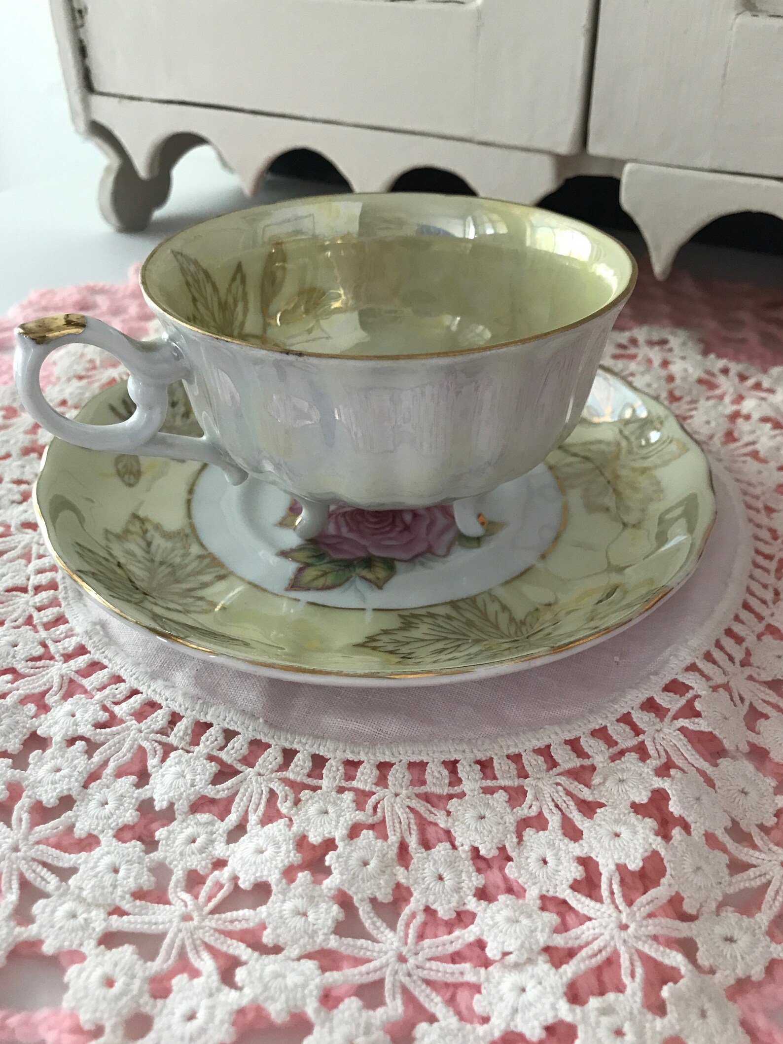 Vintage L M Royal Halsey Japan Iridescent Pastel YELLOW With Large PINK ...