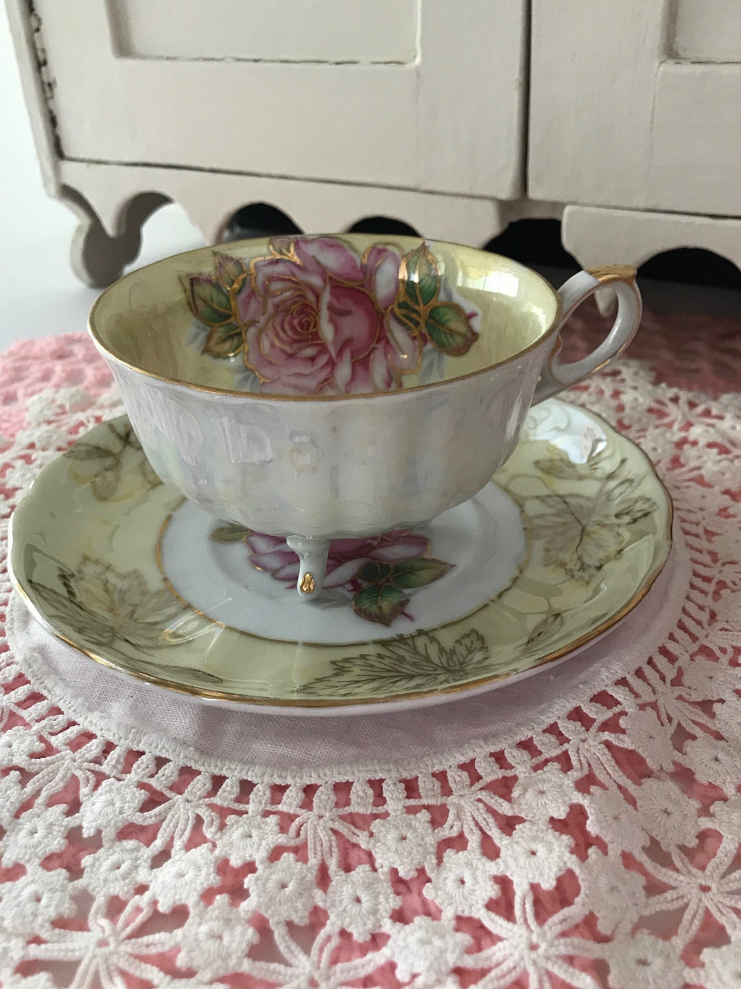 Vintage L M Royal Halsey Japan Iridescent Pastel YELLOW With Large PINK ...