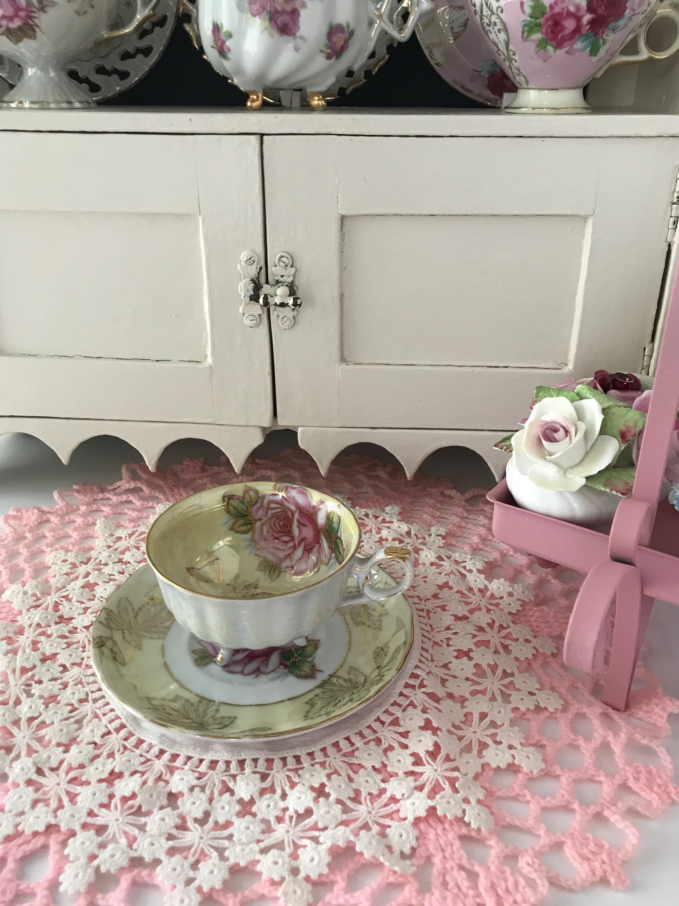 Vintage L M Royal Halsey Japan Iridescent Pastel YELLOW With Large PINK ...