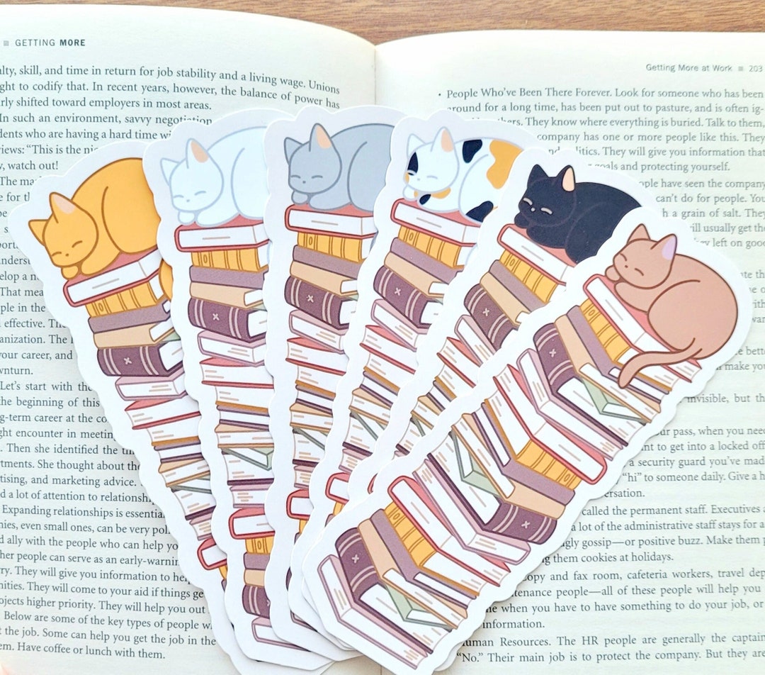 Sleeping Cat Book Stack Bookmark | Bookworm Gift | Cat Lover Accessory ...