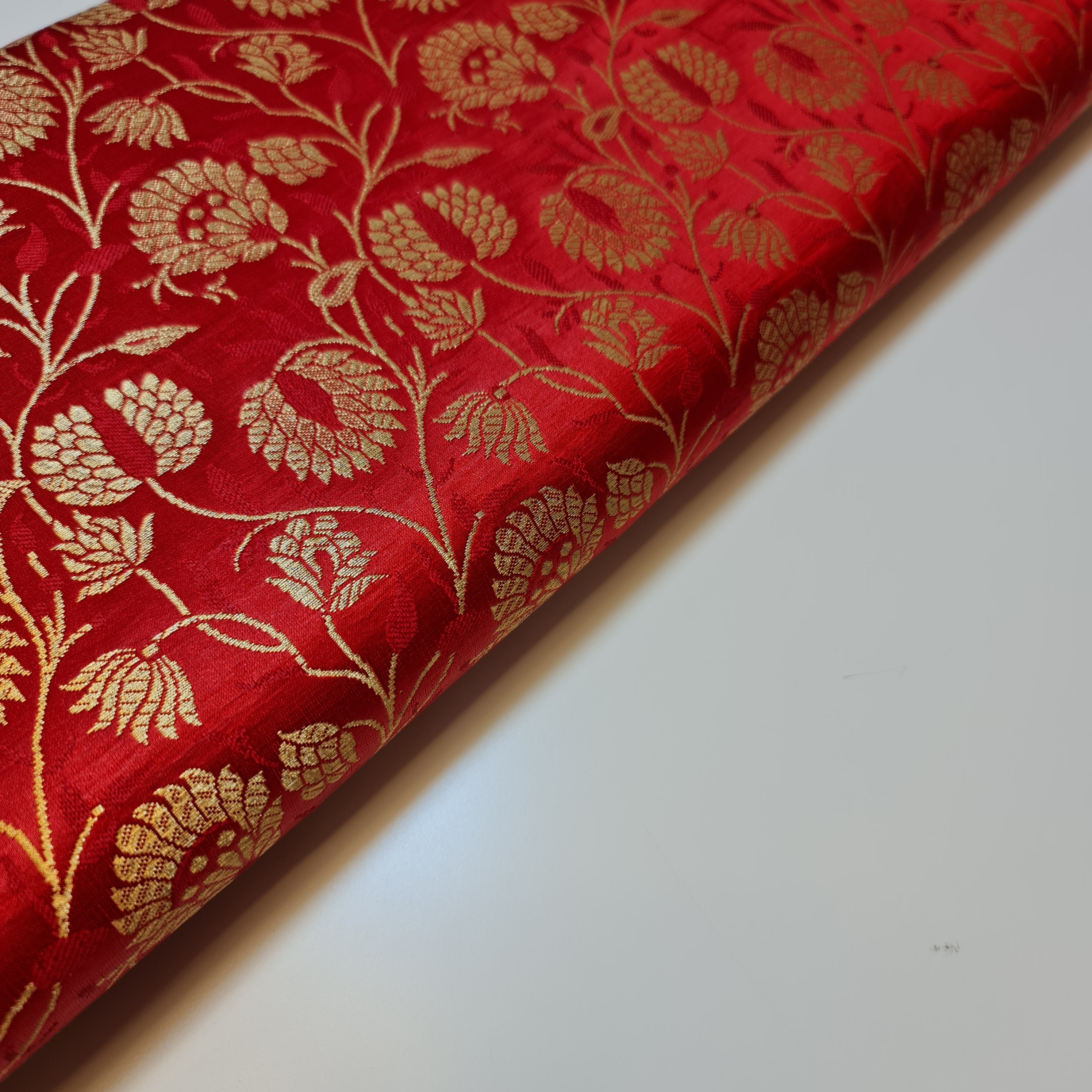 Luxurious Ornamental Paisley Gold Metallic Print Indian Poly - Etsy UK