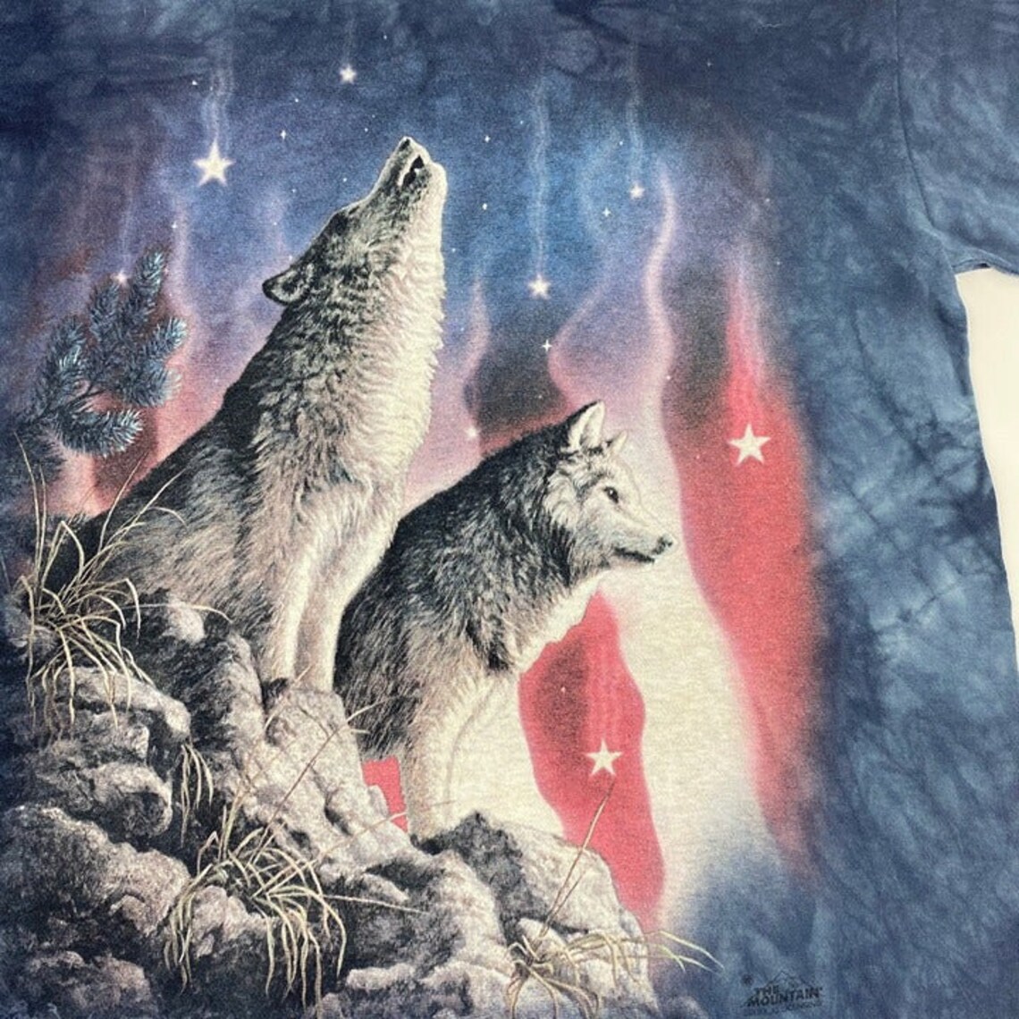The Mountain USA Flag Howling Wolf T-shirt Size M - Etsy