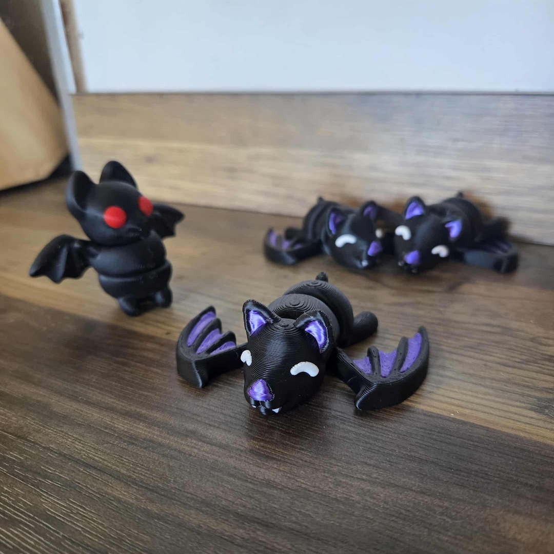 Bat | Keychain | Fidget Toy | Cute | Gift | Baby Bat | Halloween | Desk ...